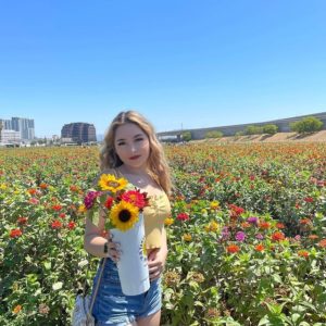 Nathaly Cuevas (Youtuber) Wiki, Bio, Age, Height, Measurements, Net ...